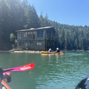 ALBION RIVER CAMPGROUND & FLATS CAFE - Updated August 2025 - 92 Photos ...