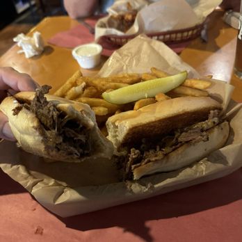 THE TOM X PUB - Updated October 2025 - 120 Photos & 173 Reviews - 100 ...