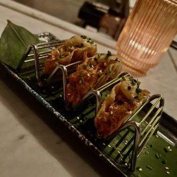 HALCYON - Updated October 2025 - 509 Photos & 321 Reviews - 114 Walnut ...