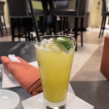 POSH LOUNGE - Updated September 2024 - 216 Photos & 226 Reviews - 110 N ...