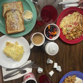 LINCOLN STREET DINER - Updated December 2025 - 74 Photos & 156 Reviews ...