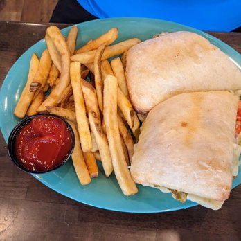 BULLDOG PUB - Updated August 2024 - 110 Photos & 103 Reviews - 1818 ...