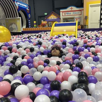 KIDZTOPIA INDOOR PLAYGROUND - Updated December 2025 - 51 Photos & 74 ...