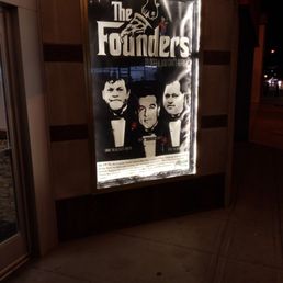 BEGGARS PIZZA - Updated July 2025 - 86 Photos & 139 Reviews - 3524 ...