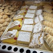 EAGLE ROCK ITALIAN BAKERY & DELI - 881 Photos & 704 Reviews - 1726 ...