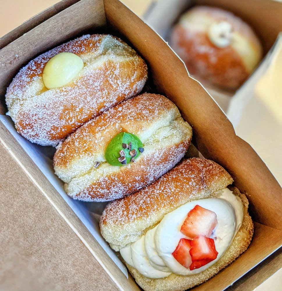 MELLO - 498 Photos & 168 Reviews - Doughnuts - 223 East Pender Street, Vancouver, BC - Phone ...