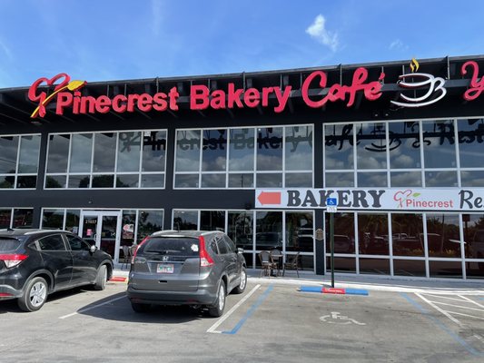 PINECREST BAKERY - 149 Photos & 64 Reviews - 21657 S Dixie Hwy, Miami ...