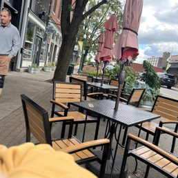 THE RED YETI - Updated December 2025 - 748 Photos & 607 Reviews - 256 ...