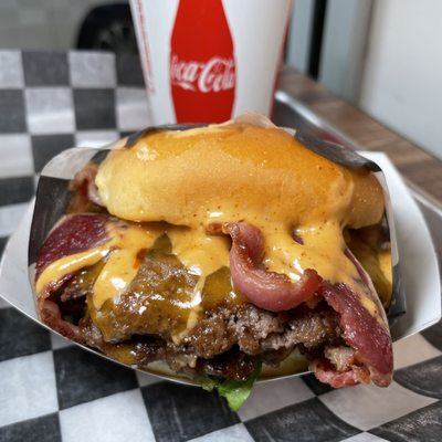 BURGER MANIA - Updated August 2025 - 140 Photos & 108 Reviews - 274 W ...