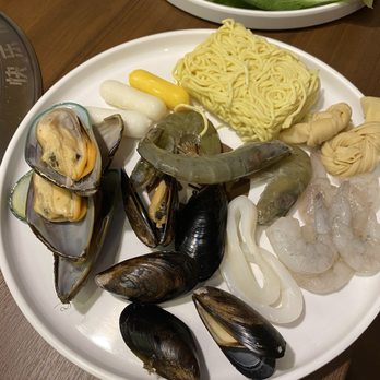 HAPPY LAMB HOT POT - Updated December 2025 - 265 Photos & 109 Reviews ...