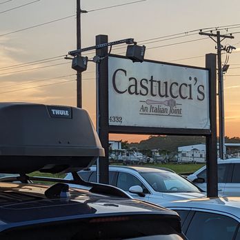 CASTUCCI’S AN ITALIAN JOINT - Updated August 2025 - 199 Photos & 254 ...