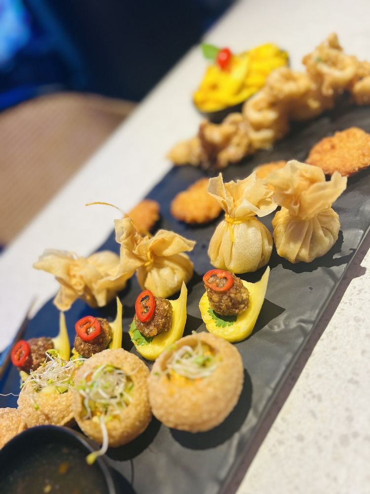 ISAAN DER - THAI KITCHEN & BAR - 283 Photos & 68 Reviews - 9021 Leslie ...