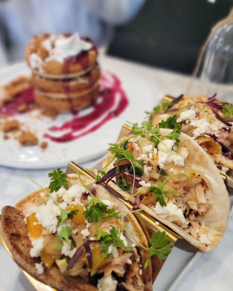 THE HONEY HOLE - 326 Photos & 262 Reviews - 2327 Post Oak Blvd, Houston ...