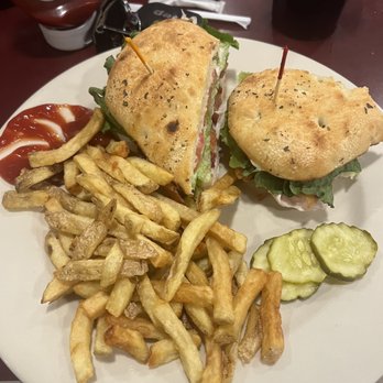 J’S CORNER RESTAURANT & LOUNGE - Updated October 2024 - 57 Photos & 128 ...