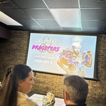 DC IMPROV - Updated January 2025 - 363 Photos & 459 Reviews - 1140 ...