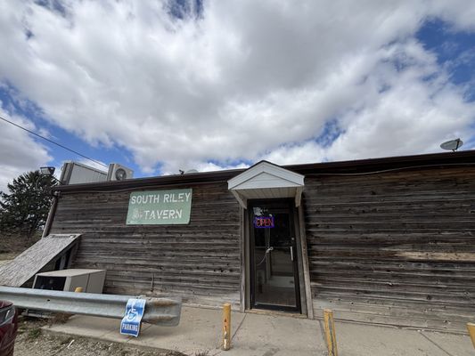 SOUTH RILEY TAVERN - Updated December 2025 - 42 Photos & 54 Reviews ...