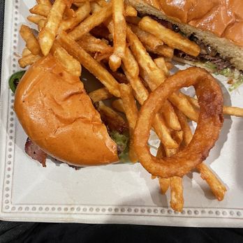 BURGERLICIOUS - Updated March 2025 - 187 Photos & 105 Reviews - 1565 W ...