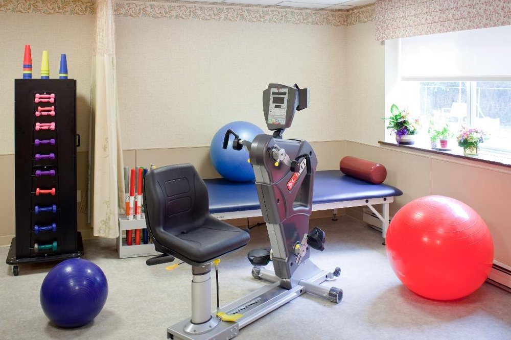 WARREN CENTER - Updated January 2026 - 642 Metacom Ave, Warren, Rhode ...