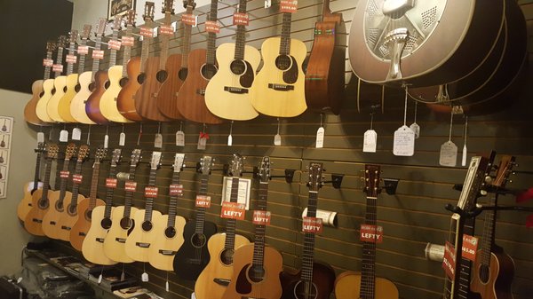 CROSSROADS MUSIC - Updated December 2025 - 26 Photos & 14 Reviews ...