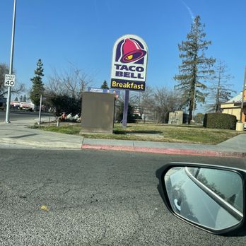 TACO BELL - Updated June 2025 - 69 Photos & 81 Reviews - 4050 W Shaw ...