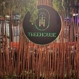 TREEHOUSE ROOFTOP - Updated July 2025 - 180 Photos & 72 Reviews - 411 ...