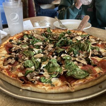 PACIFIC PIZZA - Updated July 2025 - 222 Photos & 502 Reviews - 870 S ...