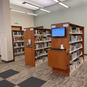 WEST ALLIS PUBLIC LIBRARY - Updated September 2025 - 14 Photos & 18 ...
