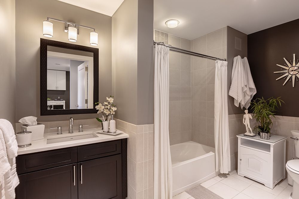 ISAAC DE CASTRO - BROWN HARRIS STEVENS - Updated June 2024 - 34 Photos ...