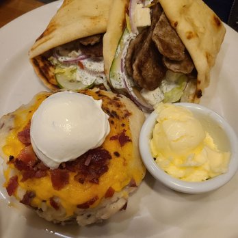 THE TAVERN GRILL FARGO - Updated August 2025 - 73 Photos & 128 Reviews ...