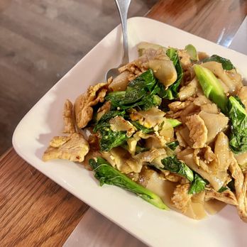 SIAM HOUSE THAI RESTAURANT - Updated April 2025 - 257 Photos & 598 ...