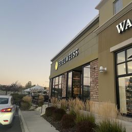 EDELWEISS PIZZA PUB PASTRIES - Updated December 2025 - 493 Photos & 226 ...