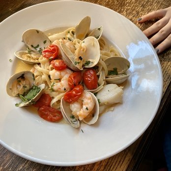 The Hamilton - Takeout & Delivery - 2701 Photos & 2513 Reviews ...