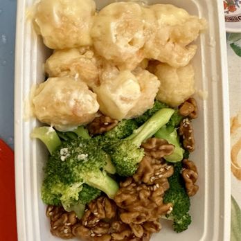 CANTON MANOR - Updated October 2024 - 606 Photos & 114 Reviews - 220-15 ...