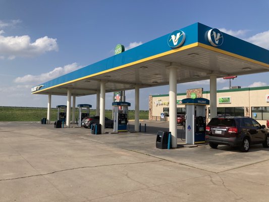 YESWAY - Updated December 2025 - 38 Photos - 1501 N Pacific Ave, Iowa ...