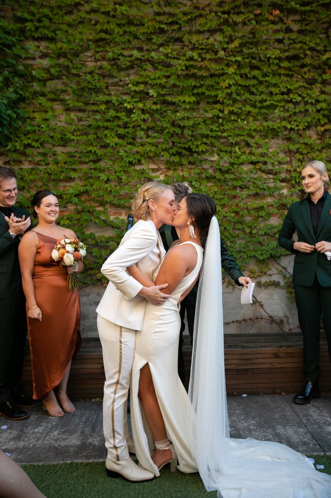 THE LYTLE HOUSE - 37 Photos & 26 Reviews - 5517 N Broadway St, Chicago ...