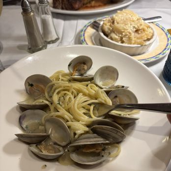 THE MONOCLE - Updated January 2026 - 225 Photos & 208 Reviews - 107 D ...