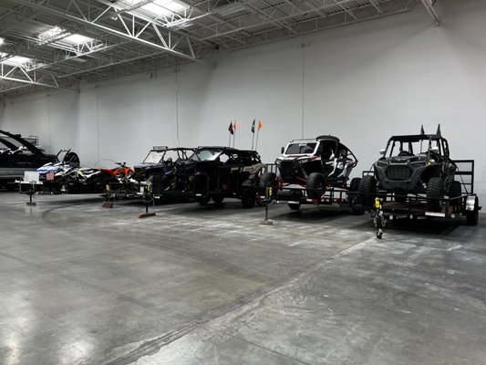 APPLE RV & BOAT STORAGE - Updated December 2025 - 26 Photos - 15000 ...