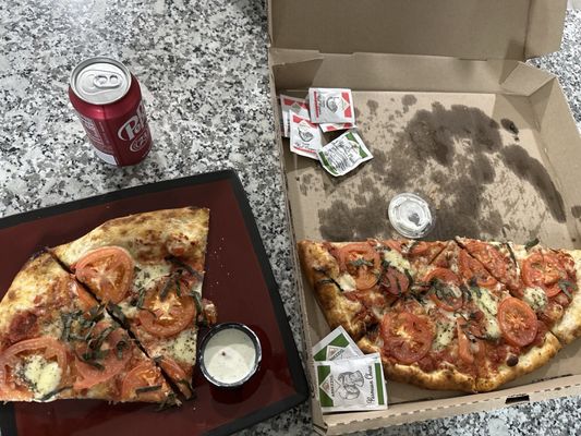 ATOMIC LOUNGE & PIZZA KITCHEN - Updated June 2025 - 58 Photos & 60 ...