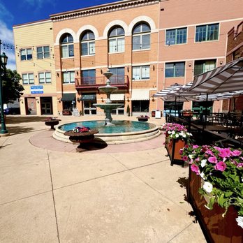 COURTYARD SOCIAL - Updated December 2024 - 147 Photos & 226 Reviews ...