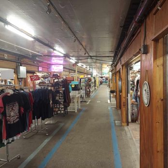 FLEAMASTERS FLEAMARKET - Updated December 2025 - 189 Photos & 136 ...