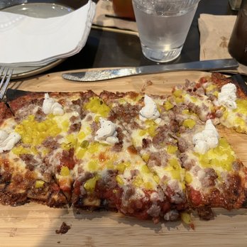 TOWNE TAVERN AND TREEHOUSE - Updated June 2024 - 55 Photos & 69 Reviews ...