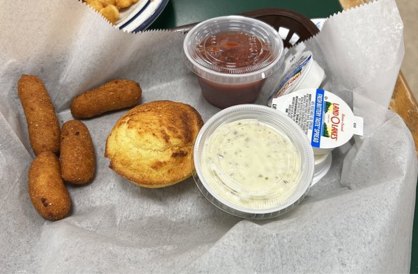 CENTRAL CAFE - Updated December 2025 - 29 Photos & 16 Reviews - 304 N ...