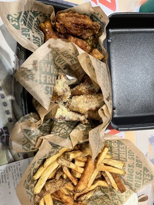 WINGSTOP - Updated October 2025 - 64 Photos & 68 Reviews - 106 Percival ...