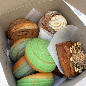 BAKE SUM - Updated August 2025 - 1044 Photos & 349 Reviews - 3249 Grand ...