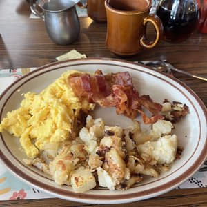 THE PEPPERMILL RESTAURANT - 37 Photos & 69 Reviews - 94 Main St, South ...