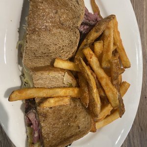 POINT 22 TAVERN - 39 Photos & 47 Reviews - 9248 E Cadence Pkwy, Mesa ...