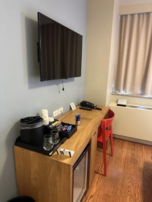 HOTEL 3232 - Updated November 2025 - 116 Photos & 127 Reviews - 32 E ...