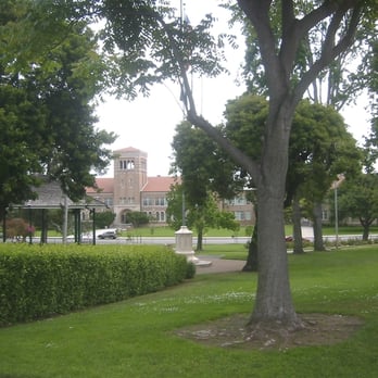 LIBRARY PARK - Updated December 2025 - 60 Photos - Main St & Mariposa ...