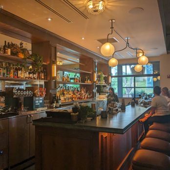 ELA - Updated July 2024 - 61 Photos & 33 Reviews - 1186 N Highland Ave ...