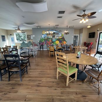 MONKEY BUSINESS CAFE - Updated July 2024 - 1948 Photos & 1705 Reviews ...